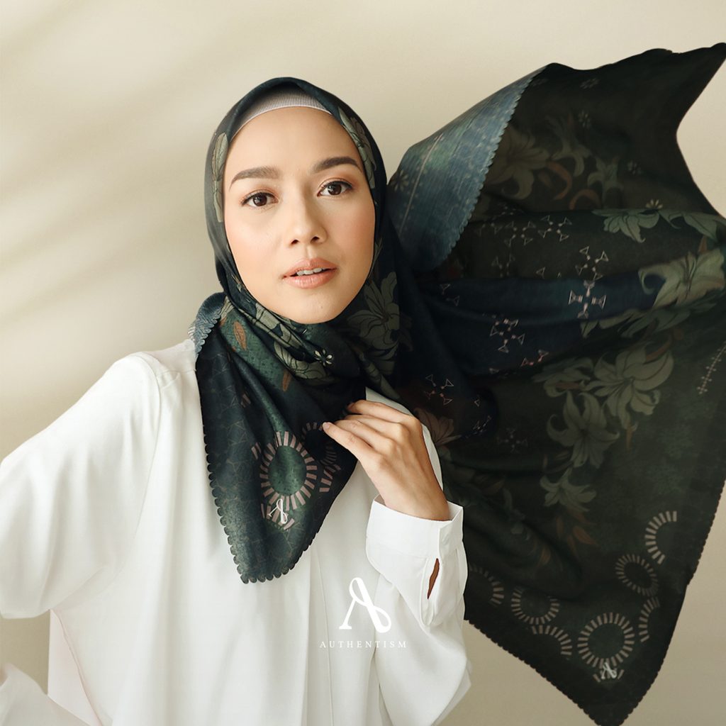 Evha Scarf - Authentism