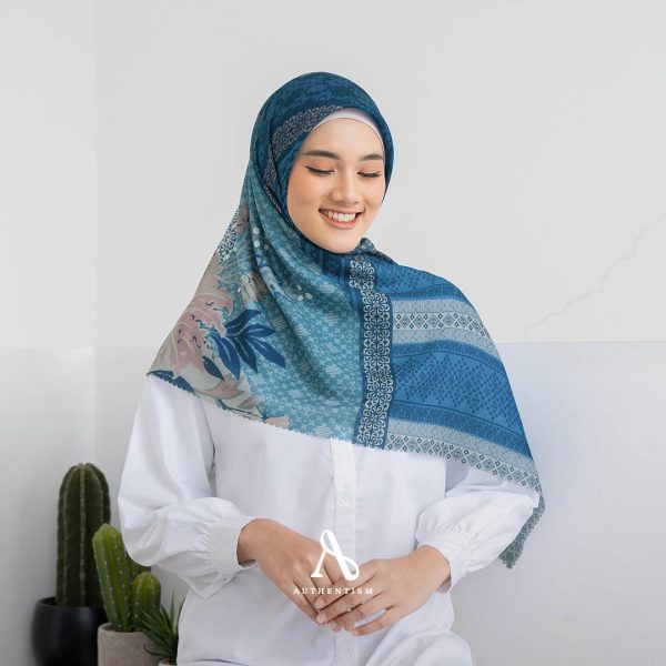 Moza Flower Blue Scarf - Authentism