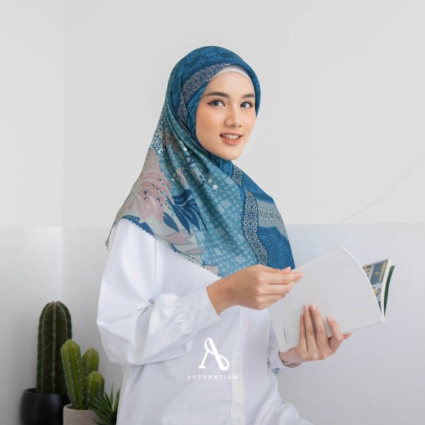 Moza Flower Blue Scarf - Authentism