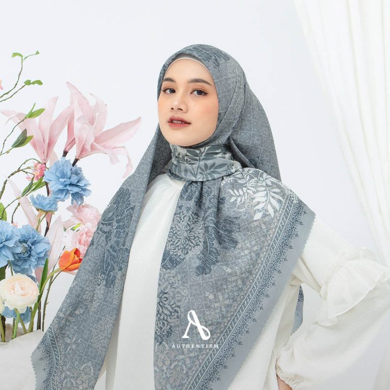Noureen Yasmeena Scarf - Authentism