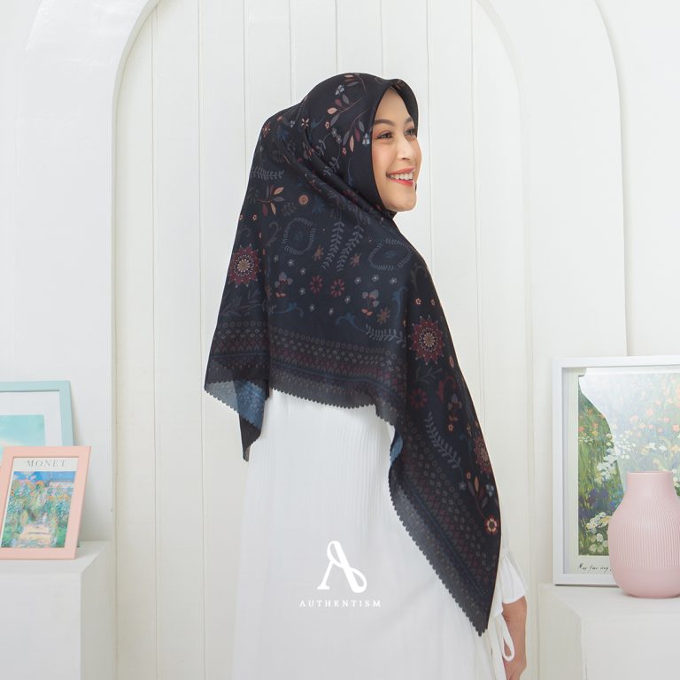Charita Sanvi Scarf - Authentism